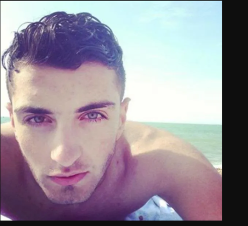 YUM YUM YUM YUM YUMMMM EARRAPE by lolz Sound Effect - Meme Button - Tuna