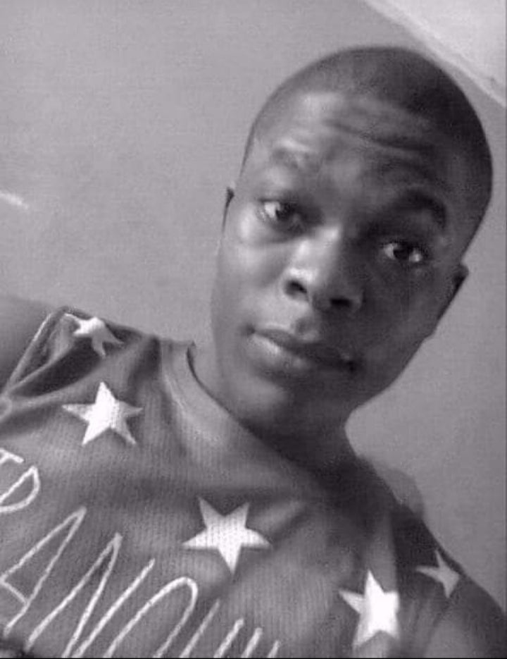 90s RnB by DrywallRingFlutter78834 Sound Effect - Meme Button - Tuna